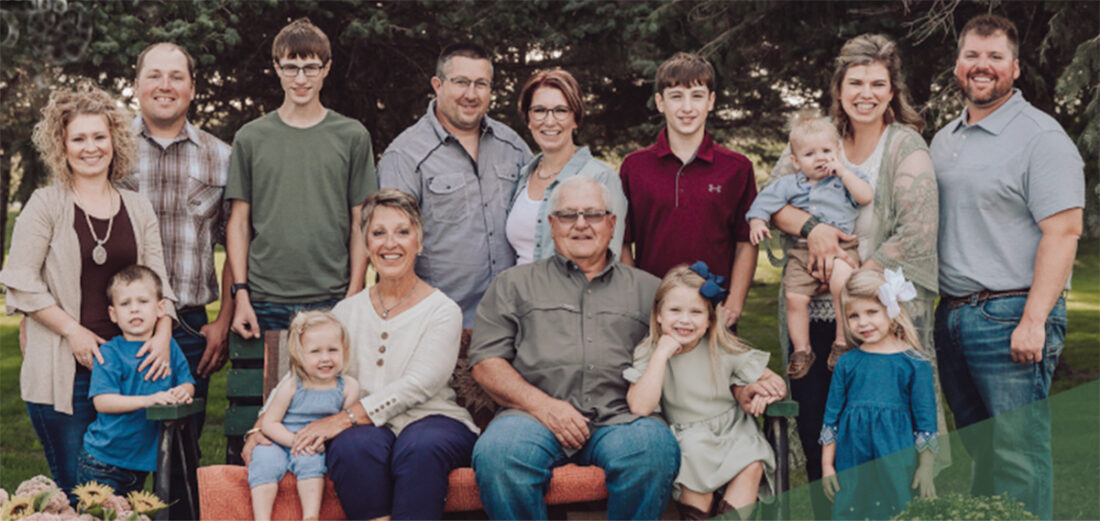 Prestons receive Good Farm Neighbor Award | News, Sports, Jobs - Farm News